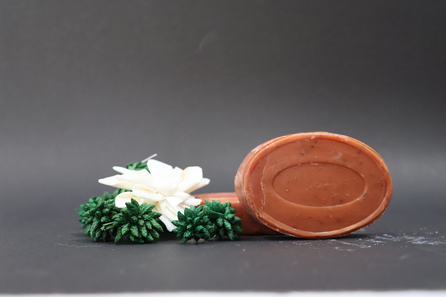 Red Sandal Soap - sugunala